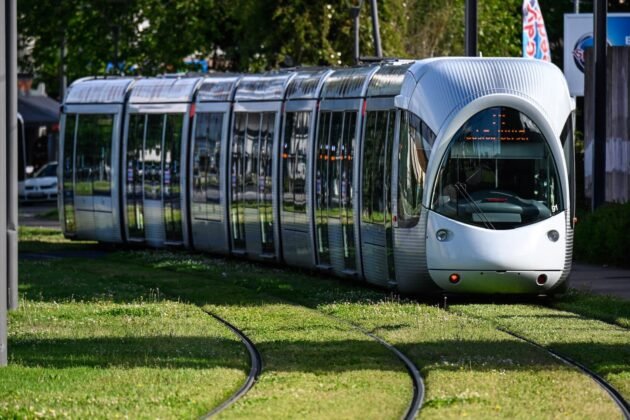 Understanding LRT System, Rubber-Tyred Metro And Components Of Rolling ...